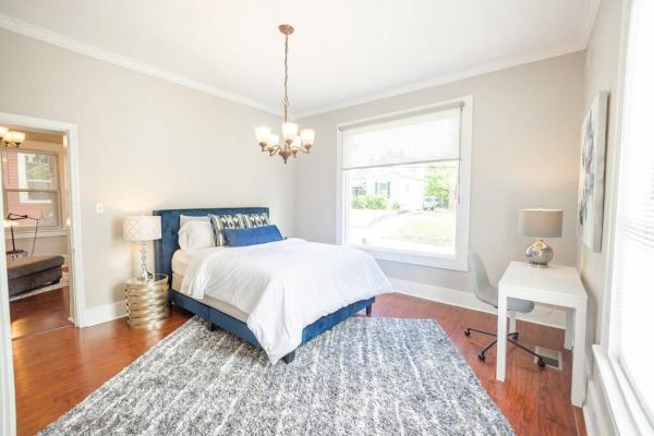 The Linden House - Contemporary & Spacious Home In Heart Of Midtown Memphis! - Memphis, TN