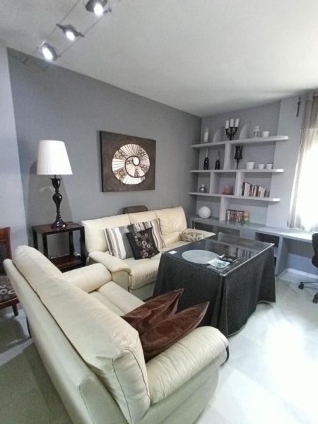 Cozy Apartment & Free Parking - Seville