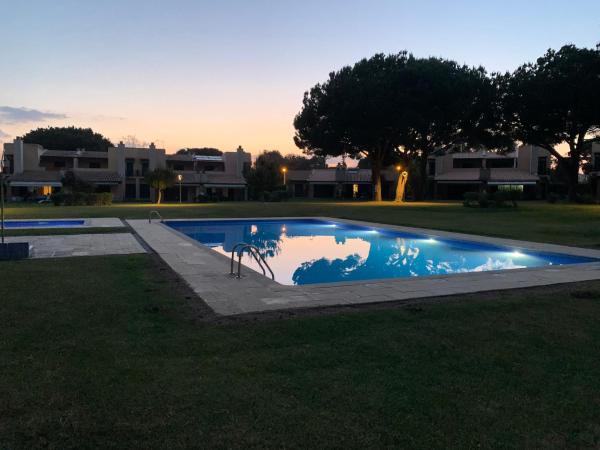 Casa De Férias Com Piscina - Condominio Vilamouraténis - Quarteira