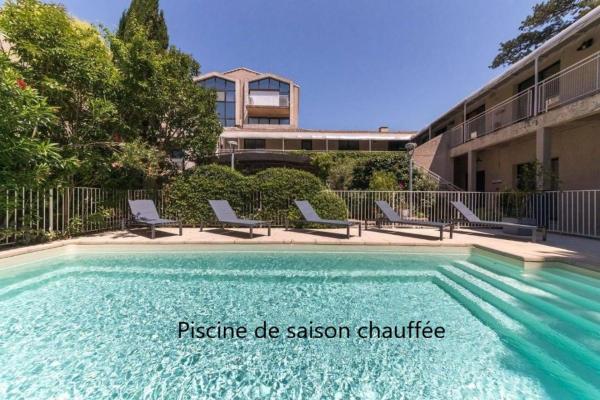 Hotel Cantosorgue - Le Thor