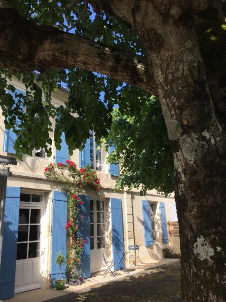 Entre Vignobles Et Estuaire - Gîte 12 Pers - Charente-Maritime