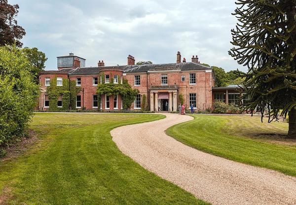 The Retreat, Elcot Park - Wiltshire