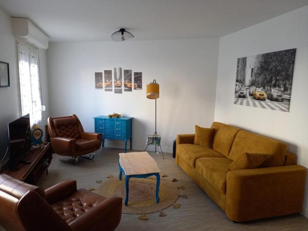 Appart Plein Centre, Balcon - 4 Personnes - Sedan