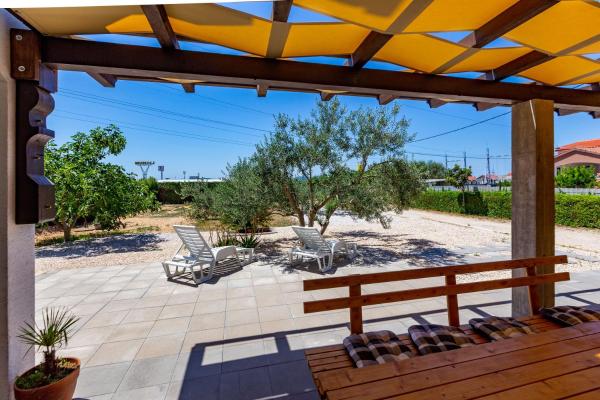 ŠJor 2 Bdr Apartment W Grill - 札達爾