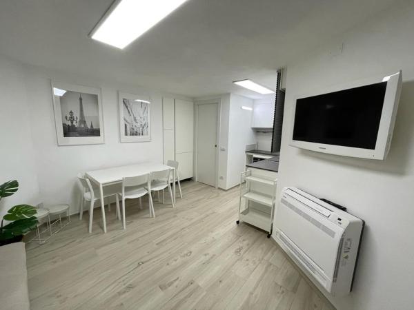 Lido Di Camaiore Bellissimo Appartamento Piano Terra Con Ingresso Indipendente E Parcheggio Privato - Viareggio