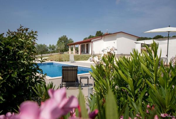 Holiday House Ivanka For 5 Persons With Pool Contry Side Of Rovinj - Rovinj