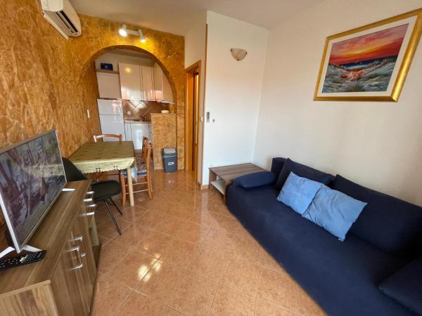 Apartment Jakasa - Okrug Gornji