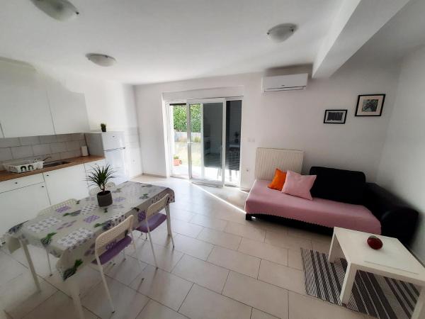 Argonauti With Free Parking - Pula