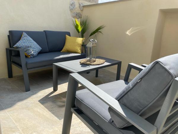 Belle Maison En Pierre Au Bord Du Canal Du Midi - Aude