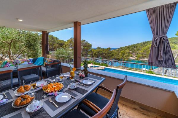 Villa Karmelota - Sutivan