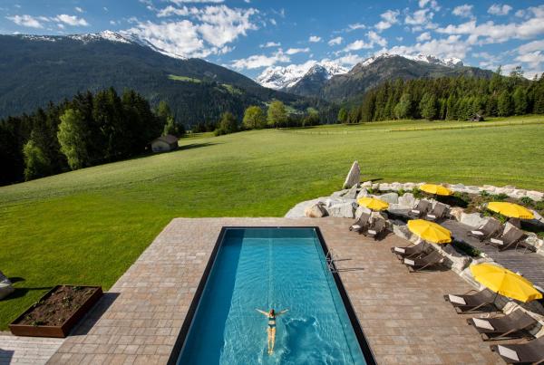 Hotelli "Wildkogel" - Sonnberghof, Landhotel Gut - Bramberg am Wildkogel
