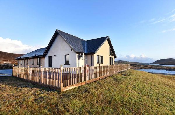 Ceann An Loch Cottage - Harris