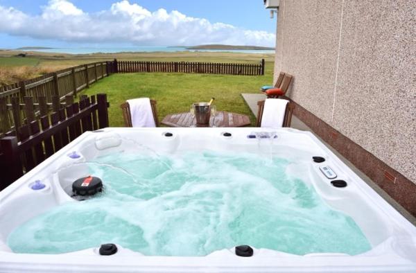 Clachan Sands Cottage - North Uist
