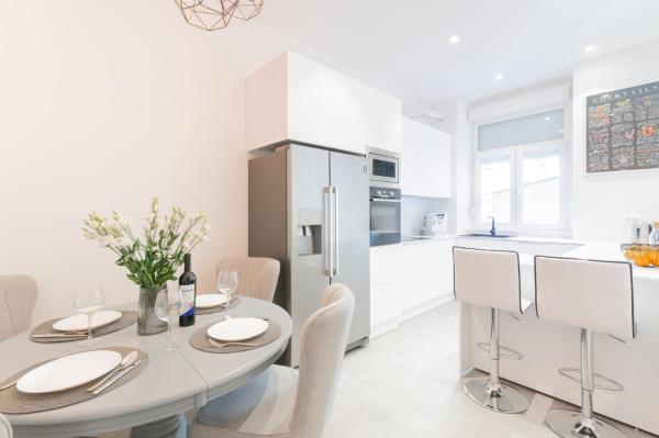 Tom's Luxury Apartment Zadar, Branimirova Obala - ザダル