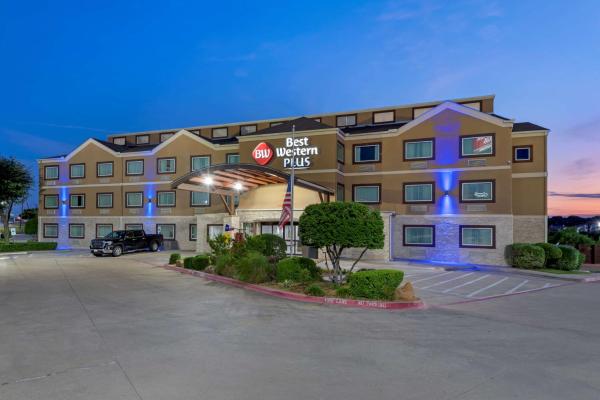 Best Western Plus Arlington North Hotel & Suites - Arlington, TX