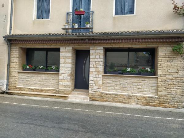 Appartement Moderne Dans Village De Charme - Lot