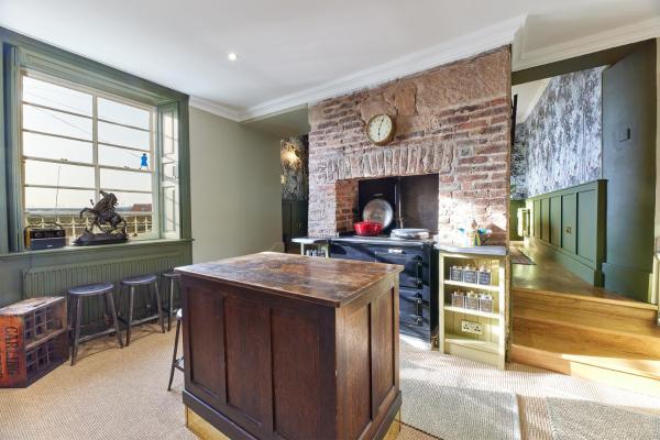 River View: Characterful Townhouse, Stunning Views - Berwick-upon-Tweed