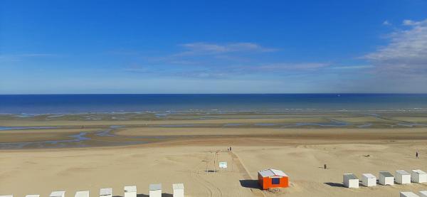 Appartment With Frontal Sea View With 3 Bedrooms - De Panne