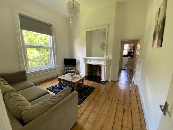 Lovely 2 Bedroom Flat Wifi Close To The Beach - Poole