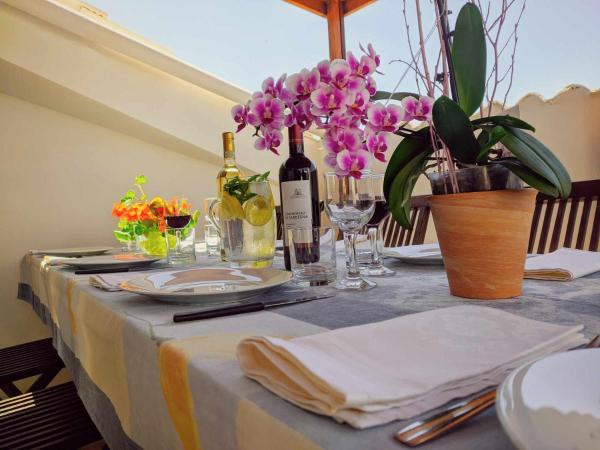 Appartamento Vicino Spiaggia Di Maria Pia 4 Camere 4 Bagni Per 9 Persone - Alghero