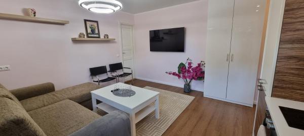 Boose Apart - Estonia