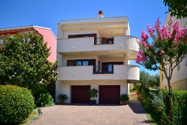 Apartments Villa Nataly - Zaton