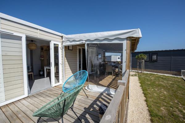 Chalet Pour 4 Dans Un Domaine Avec Piscine - Vendée