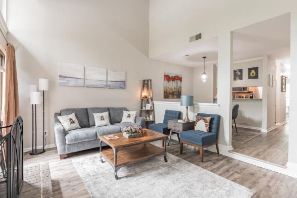 Modern Cozy Townhome - Ballantyne - Charlotte