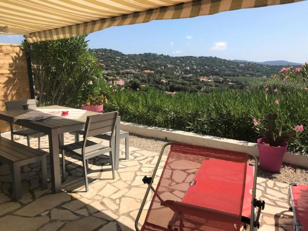 Holiday Home With Private Terrace And Sea View, La Croix-valmer - La Croix-Valmer