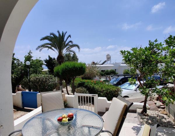 Lovely 1-bedroom Unit @ Fabulous Location - Paphos