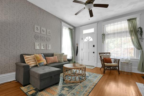 Modern Boho Stylish 1br Near Dt On Historic Street - Columbus, OH