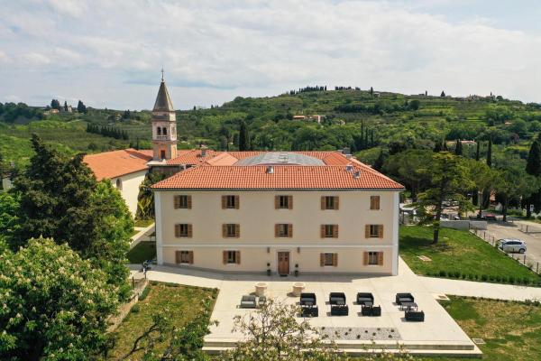 Stella Maris Pastoral Home - Strunjan