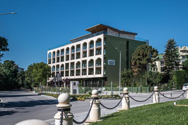 Romance Hotel And Family Suites - Saints Constantine and Helena