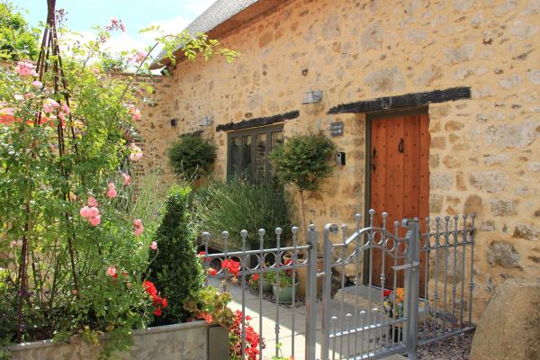 Courtyard Cottage At Stepps House - Chard