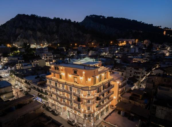 Exanimo Luxury Apartments - Zakynthos