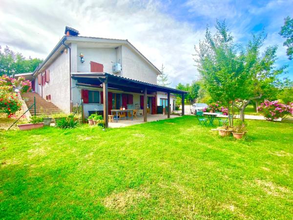 Villa Strada Dei Monti Sibillini - Provincia di Fermo