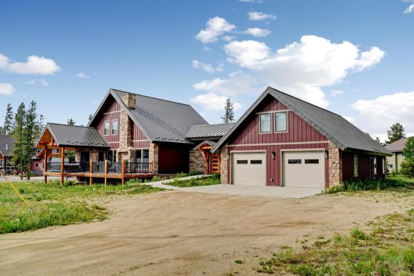 Custom Luxury Home I Hot Tub I Great Views I Best Price I Free Adventures Daily - Fraser, CO
