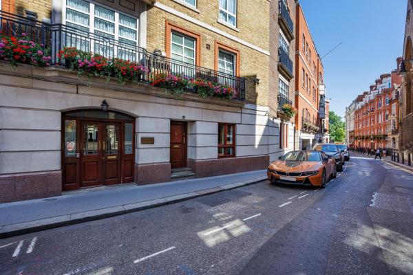 Carlton Court - Mayfair - Chelsea