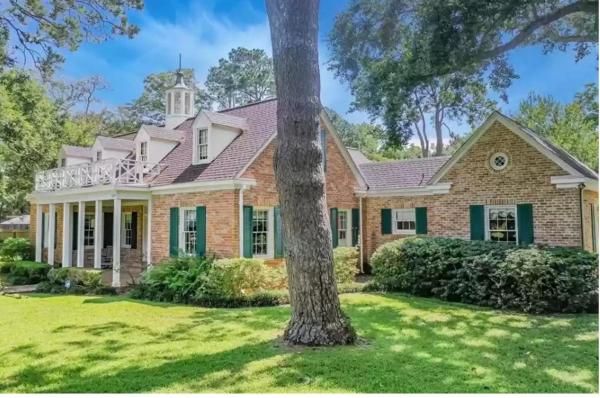 Creekside Estate Stays And Events - Bay City, TX