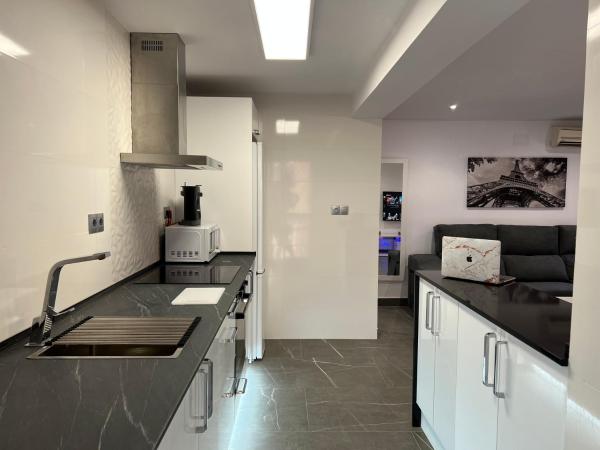 Apartamento Espacioso De Diseño A 3 Min Renfe. - Córdoba