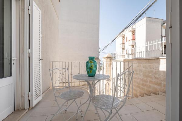 Dimora Lucrezia - Big & Central Apatment With Parking - Ostuni