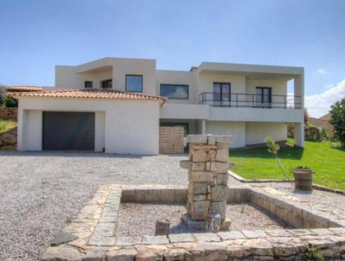 Appartement Tranquille En Bas De Villa - Calcatoggio