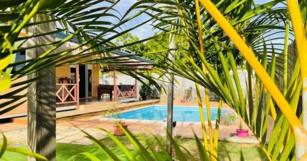 Tahiti - Fare Vairai Pool - Tahiti