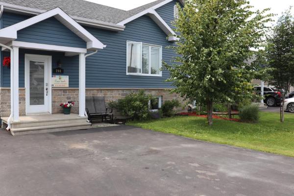 3 Casa Linda - Princeville Guest House - Victoriaville