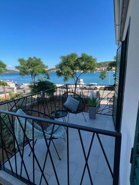 Tisno Central Apartments 2 - Pirovac