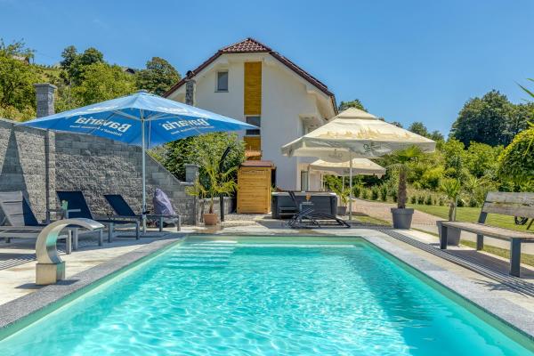 Pool & Whirlpool Art Villas - Slovénie