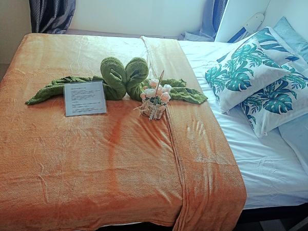 Free Wi-fi And Pool Persimmon Condominium - Cebu City
