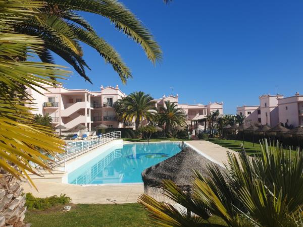 Top-floor 2 Br Holiday Home With Sea View And Pool - Praia da Luz