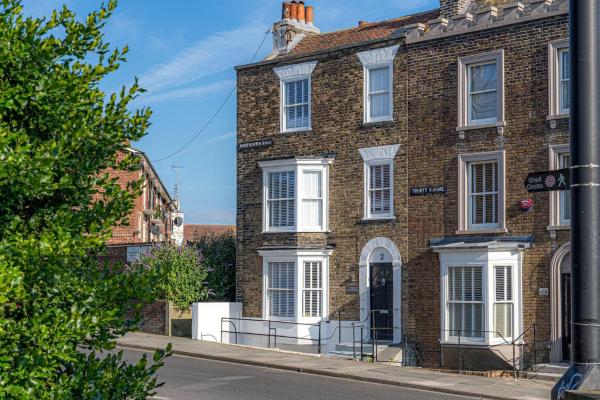 Lovely House On Trinity Square - Margate
