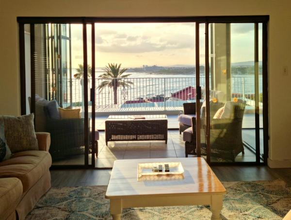 'Die Braaihuis'- Sleeps 6, Large Veranda, Sea Views, Central And Fabulous! - Grabouw